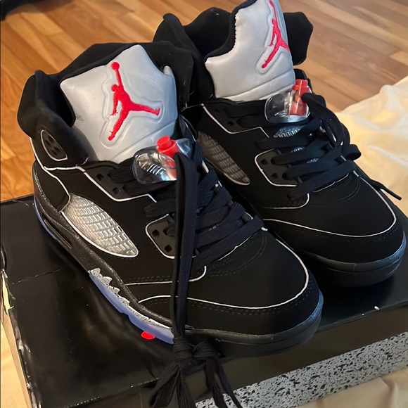 Jordan | Shoes | Aj5 Black Metallic Reimagined 225 | Poshmark